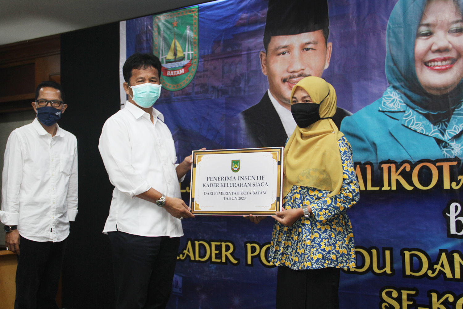 Pemerintah Cairkan Insentif 3.635 Kader Posyandu dan Kelurahan Siaga - Media Center