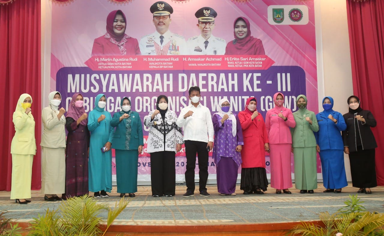 Buka Musda Gabungan Organisasi Wanita Kota Batam, Rudi : Semoga Semakin ...