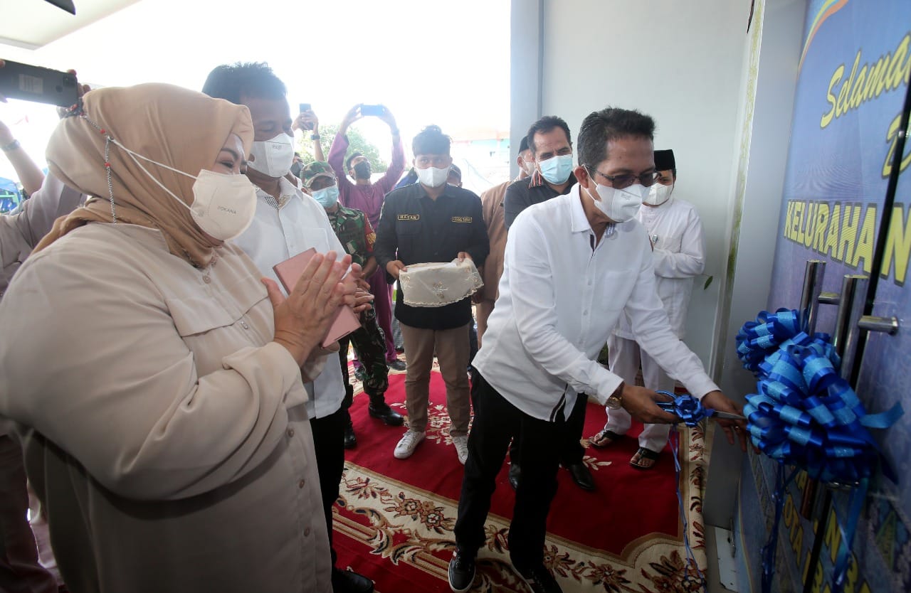 Rudi Resmikan Gedung Kelurahan Buliang - Media Center