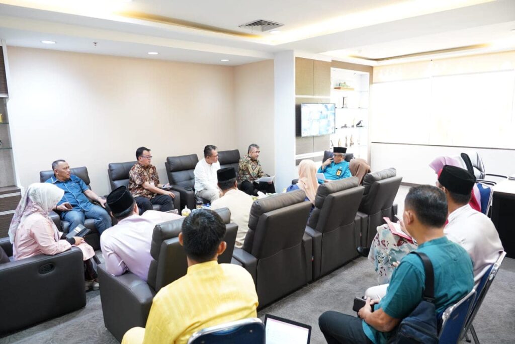 Media Center - Laman 3 dari 610